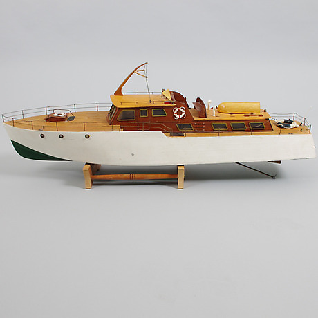 SHIP MODEL, motor cruiser, wood. Miscellaneous - Technica & Nautica ...