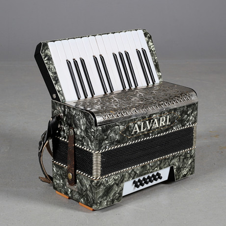 PIANOSPEL, Alvari, Italien. Samlarföremål - Musikinstrument - Auctionet