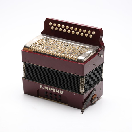DRAG GAME, “Empire!", 1900s. Collectables - Musical instruments - Auctionet