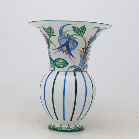 MARIÀ BURGUÈS. Attributed to. Art Deco vase in glazed opal glass, 1927 ...