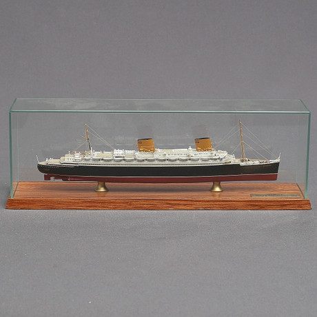 SHIP MODEL, Ocean liner SS Europa, Classic Ship Collection. Toys ...