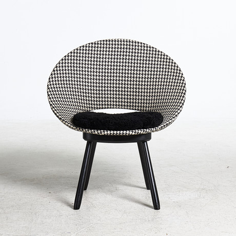 ARMCHAIR, 1950s/1960s, Sweden, houndstooth pattern upholstery ...