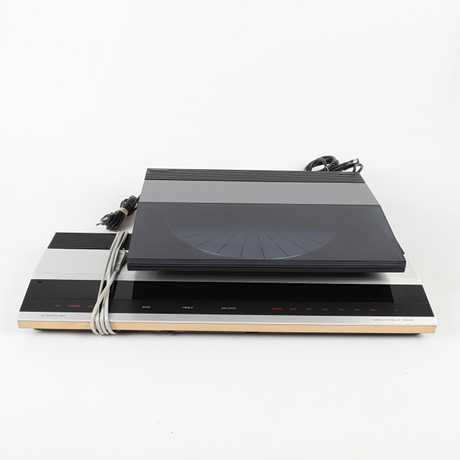 BANG & OLUFSEN. 2 delar, Beogram 3500 samt Beomaster 2400. Övrigt ...