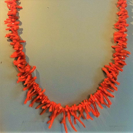 RÖD KORALL HALSBAND. Smycken & Ädelstenar - Collier - Auctionet