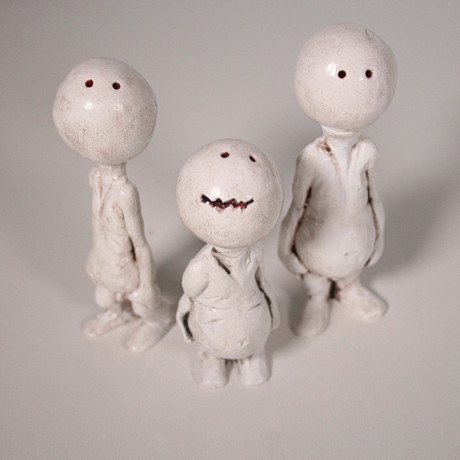 MARTIN SMIDA. Hans ateljé. 'The Spooky Trio', skulpturer (3). Konst ...
