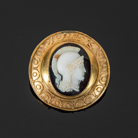 Gold Brosche. Schmuck & Edelsteine - Broschen & Anhänger - Auctionet