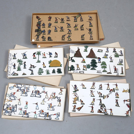 TIN FIGURES MARS, Western and African, 5 boxes. Toys - Auctionet