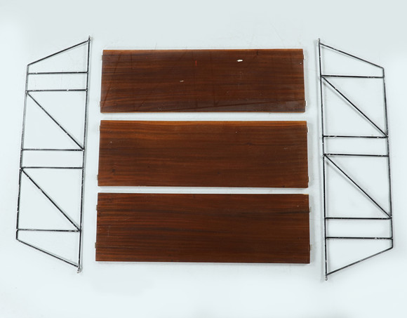 STRINGHYLLA, stringmodell, 1900-talets mitt. Möbler - Skåp & Hyllor ...