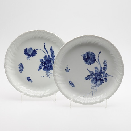 PLATE, TWO PIECES, "BLUE FLOWER", ROYAL COPENHAGEN. Ceramics ...