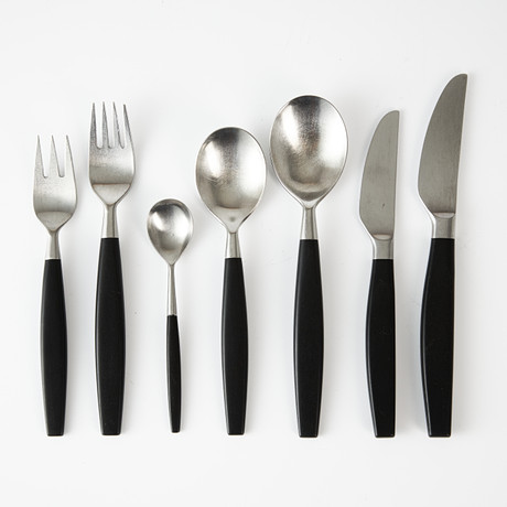 BERTEL GARDBERG. bestick, 75 delar, "Lion", Hackman. Modellen formgiven ...