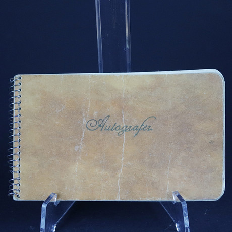 AUTOGRAPH BOOKLET, wire bound, contains i.a. Alice Babs, Nils Poppe and ...
