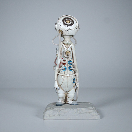 MARTIN SMIDA. Hans ateljé. 'The Curious White Aquanaut', skulptur, unik ...
