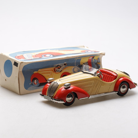 TIN CAR, Distler Vanderer D-3150, 1940s/50s. Toys - Toys - Auctionet