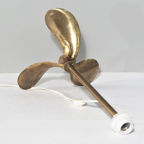TABLE LAMP, propeller, brass. Lighting & Lamps - Table Lamps - Auctionet