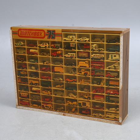 DISPLAY MONTER Matchbox -75 med cirka 80 bilar. Leksaker - Leksaker ...