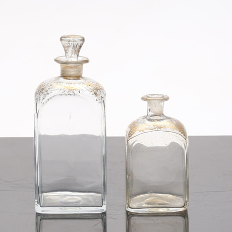 FLASKOR, 2 st, 1800-1900-tal. Glas - Bruksglas - Auctionet