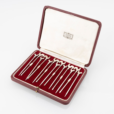 COCKTAIL STICKS in silver. Silver & Metals - Silver - Auctionet