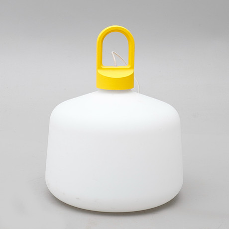 GOLVLAMPA, "Bottle", Zero. Belysning & Lampor - Golvlampor - Auctionet