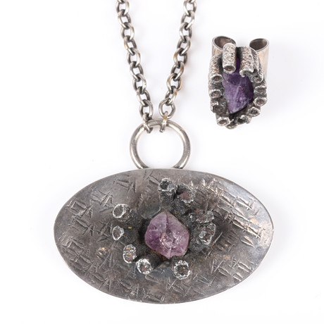 JACOB HULL. Hänge samt ring, försilvade med lila stenar, Danmark ...