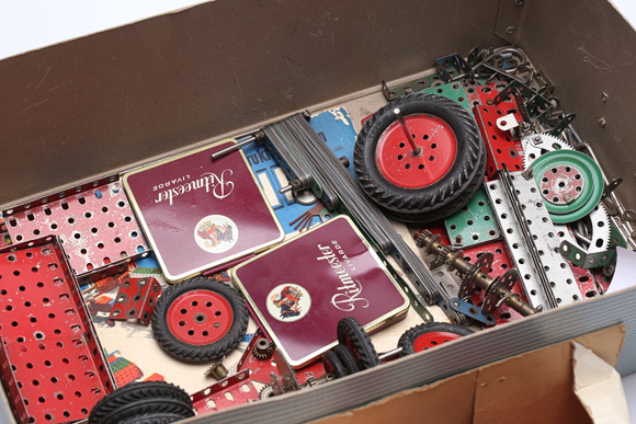 LEGO OCH MEKANO. Leksaker - Leksaker - Auctionet