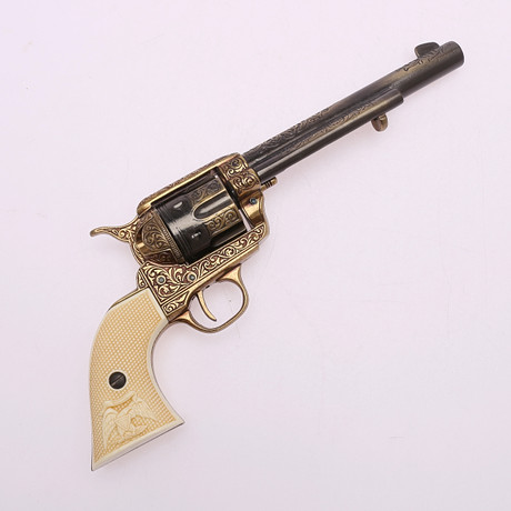 REVOLVER, replica, Denix. Weapons & Militaria - Guns & Rifles - Auctionet