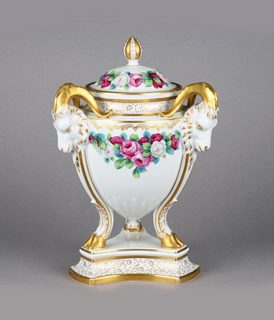 ROSENTHAL, DEUTSCHLAND. Magnificent / urn vase with goat heads. Dating ...