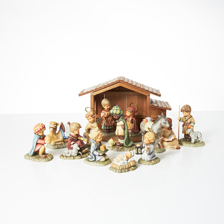 GOEBEL. Nativity scene, 14 parts, of which 12+1 figurines, 1990s ...