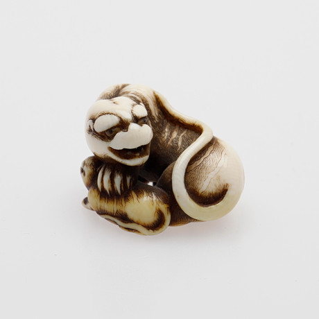 NETSUKE, female tiger with cub, ivory, unsigned, Meiji 19th century ...