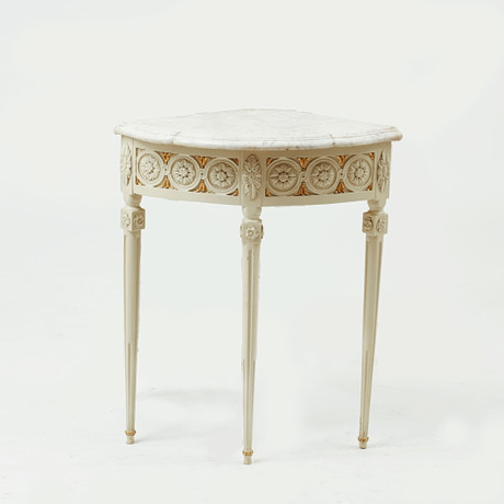 CORNER CONSOLE TABLE, latter half of the 18th century. Furniture ...