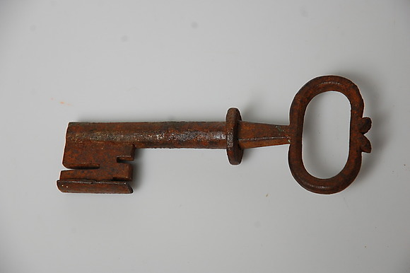 KEY, 16-1700s. Folk art - Auctionet