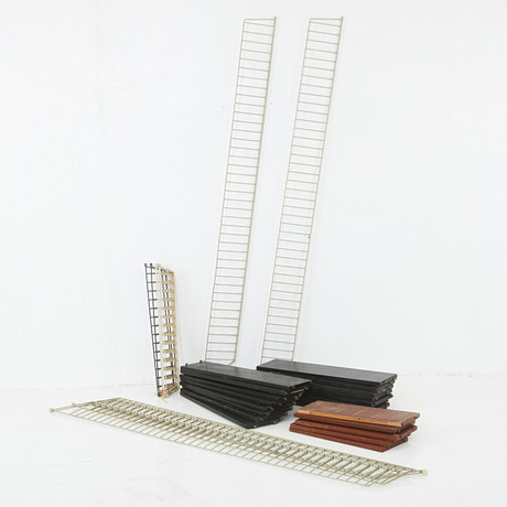 NILS och KAJSA STRINNING, bokhyllor String, 1900-talets mitt. 6 höga ...