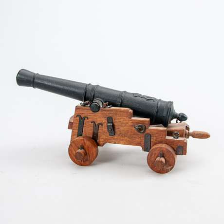 KANON med Karl XI monogram, efter original. Vapen & Militaria ...