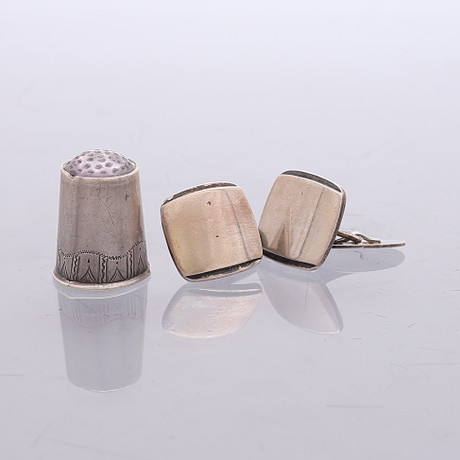 MANSCHETTKNAPPAR, FINGERBORG, silver, totalvikt 13 gram. Silver ...