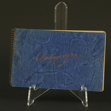 AUTOGRAFHÄFTE, trådbundet, 11 signaturer bl.a. Alice Babs, Ingemar ...