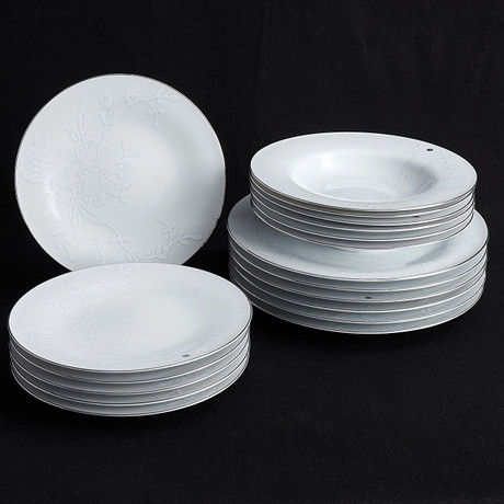 LARS WALLIN. Servisdelar, 18 dlr., "Lace", porslin, Fyrklövern. Keramik ...