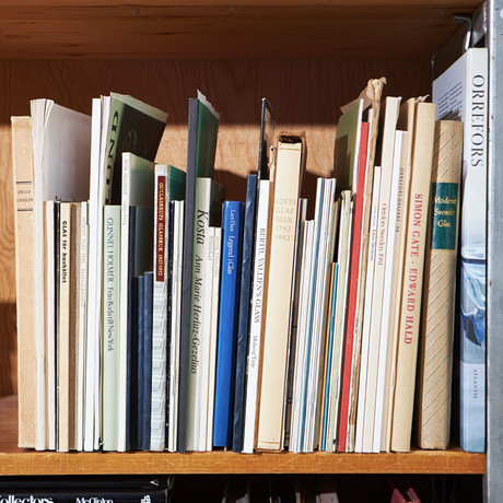 COLLECTION OF BOOKS, glass literature, mainly Orrefors and Kosta, 66 ...