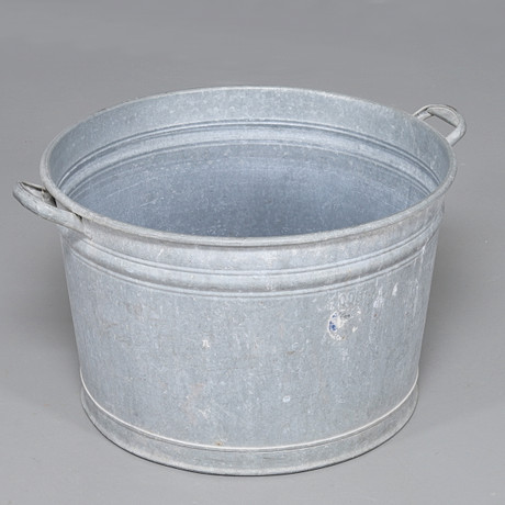 ZINKBALJA, 1900-tal. Silver & Metall - Övriga metallföremål - Auctionet