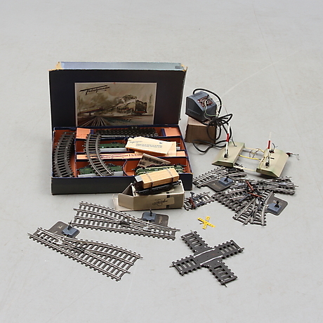 MODEL TRAIN FLEISCHMANN Train set E 345/3 G with locomotive 335 and 3 ...