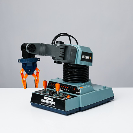 "MECKMAN ENGINEERING", mechanical robot arm, Tomy, battery powered ...
