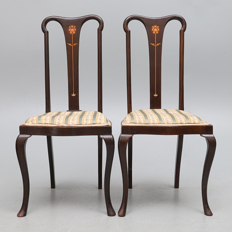 A PAIR OF MAHOGANY SALON CHAIRS IN THE MANNER OF CHARLES RENNIE ...