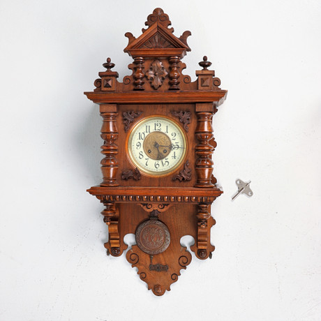 WALL CLOCK, early 20th century. Clocks & Watches - Wall Clocks - Auctionet
