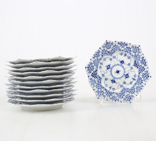 ASSIETTER, porslin, "Musselmalet", Full spets, nr 1144, 12 stycken ...