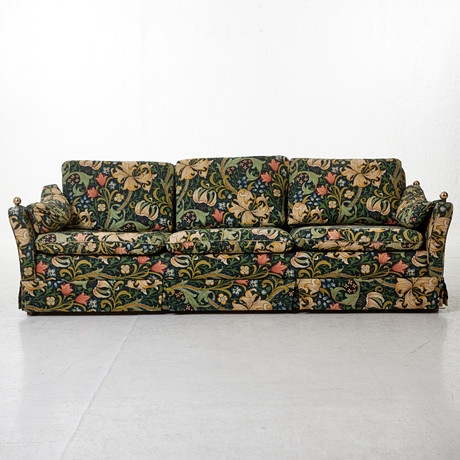 SOFFA, 1900-talets andra hälft, klädsel i William Morris mönster ...