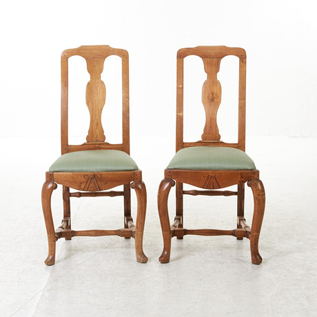CHAIRS, a pair, Rococo, baluster-shaped back tray, the legs connected ...