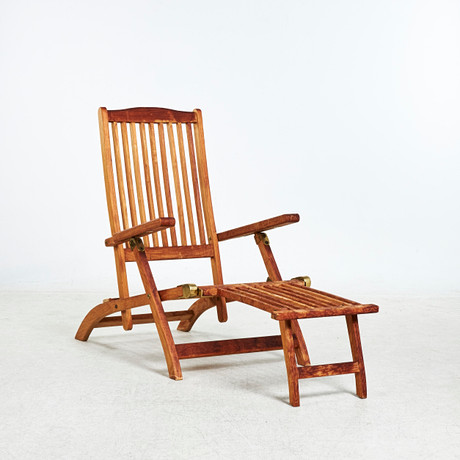 DECK CHAIR, frame in acacia wood with brass fittings, badge marked ...