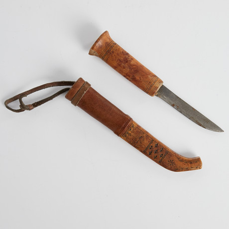 KNIFE, Sami type, sheath and handle in birch. Weapons & Militaria ...