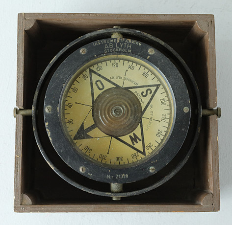 KOMPASS, LYTH, nr 21319, Stockholm. Samlarföremål - Teknika & Nautika ...