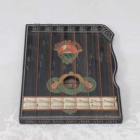 CITTRA, Harpeleik–Zither, 1900-tal. Övrigt - Musikinstrument - Auctionet