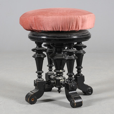 PIANOPALL, svärtad trästomme, omkring år 1900. Möbler - Fåtöljer ...