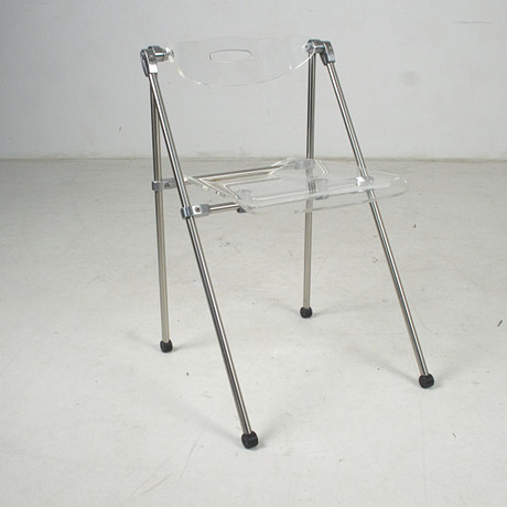 akryl glas stol. Möbler - Fåtöljer & Stolar - Auctionet